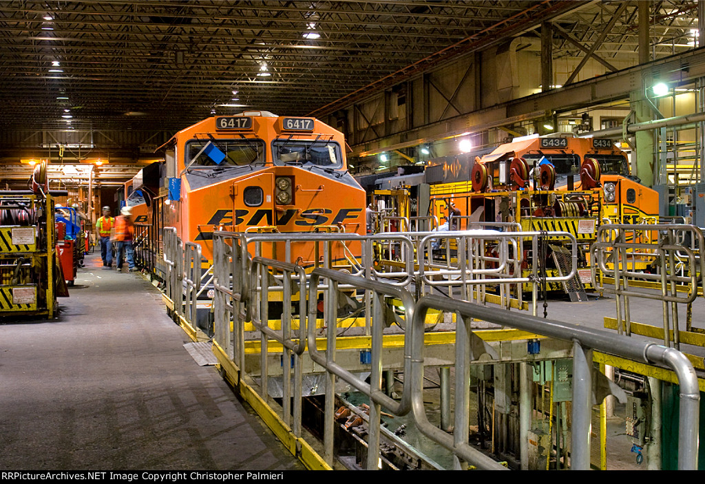 BNSF 6417 and BNSF 5434